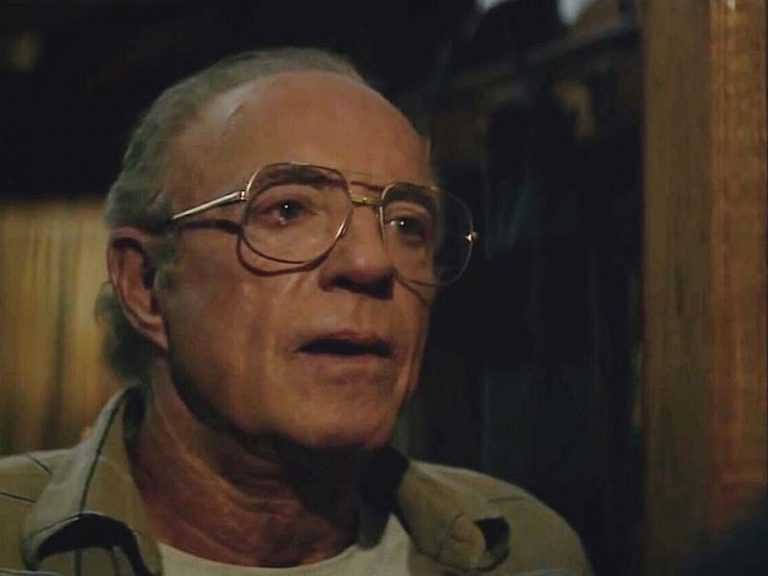 The Good Neighbor (2016) Movie Review with Ending Explained - My ...